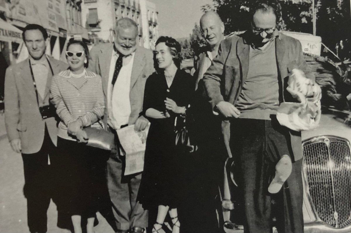 Ernest Hemingway (In Calatayud, Spain) print in colors - FineArt Vendor